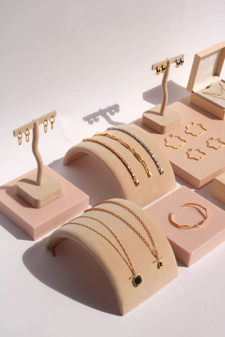 BEHIND THE BRAND – Avant Studio